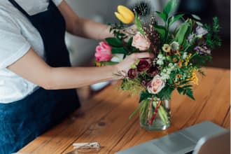 Design Stunning Floral Arrangements