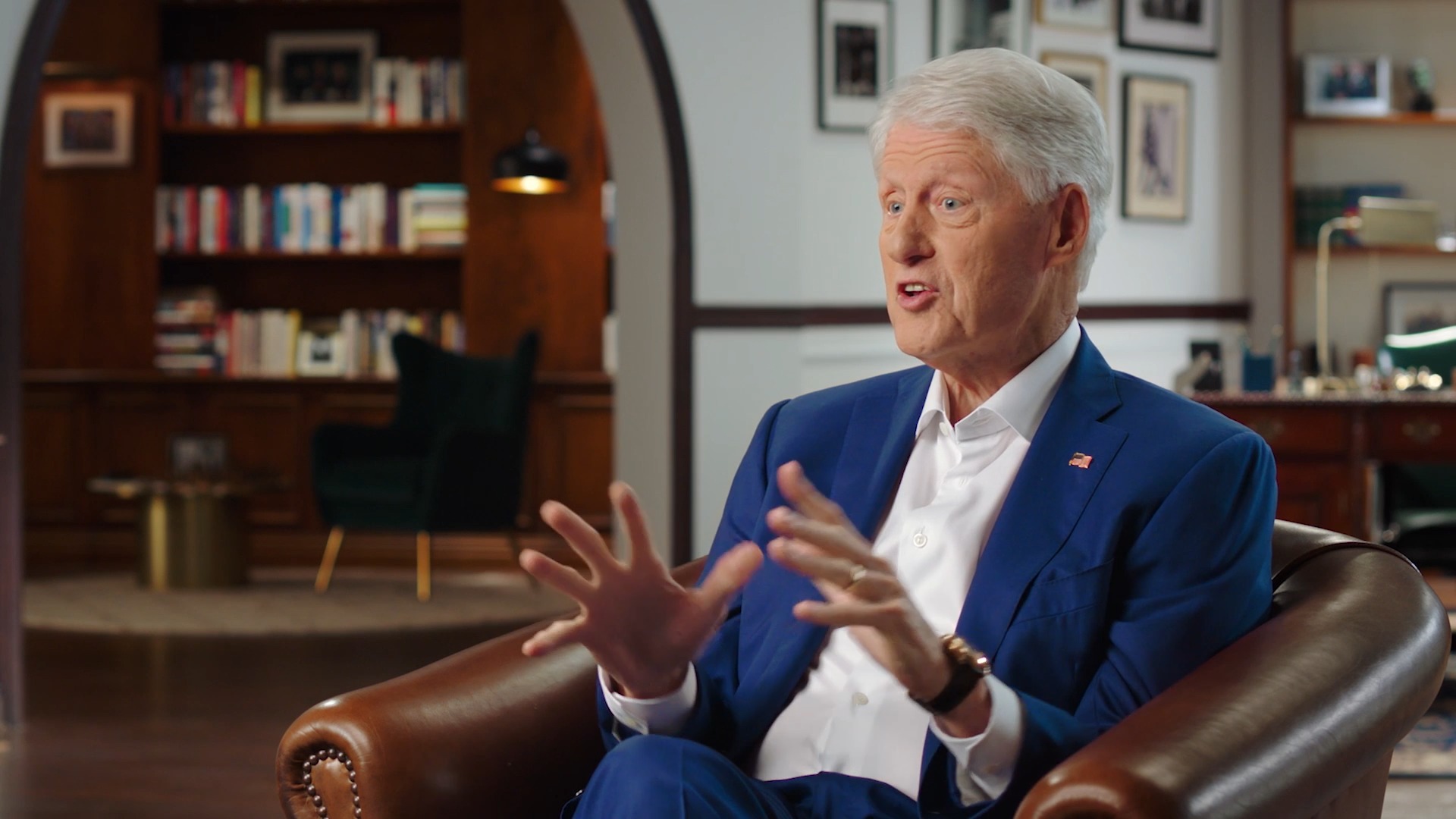 Developing a Framework for Leadership | President Bill Clinton Teaches ...
