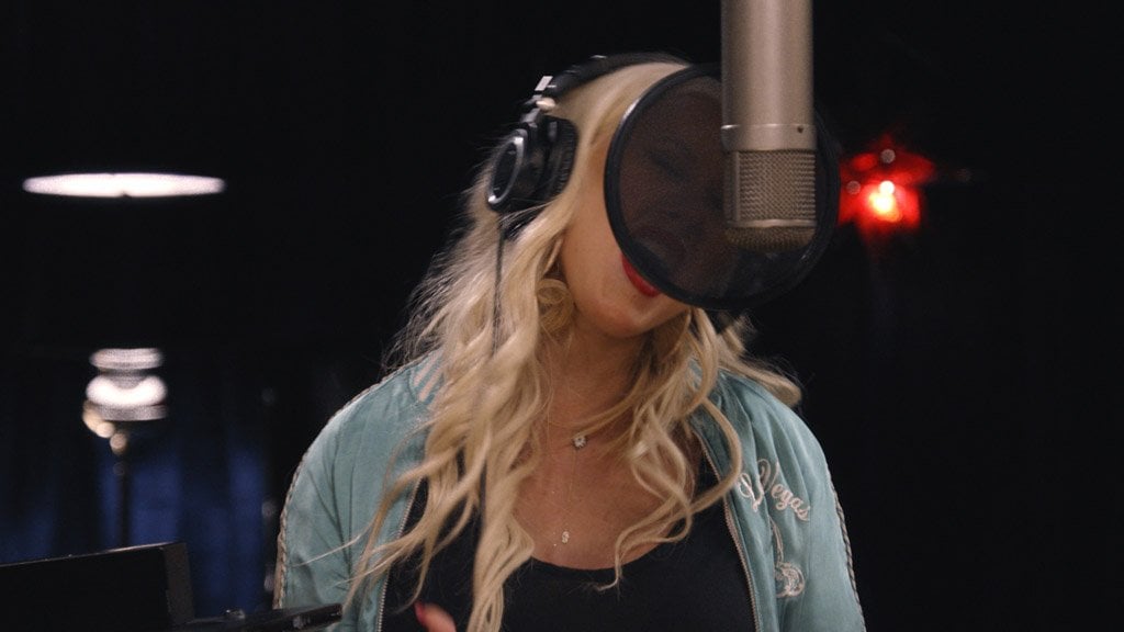 Studio Microphones | Christina Aguilera Teaches Singing | MasterClass