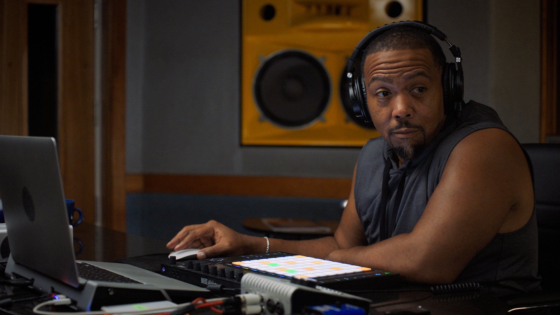 Studio Session: Making a Beatbox Beat | Timbaland Teaches Producing and ...