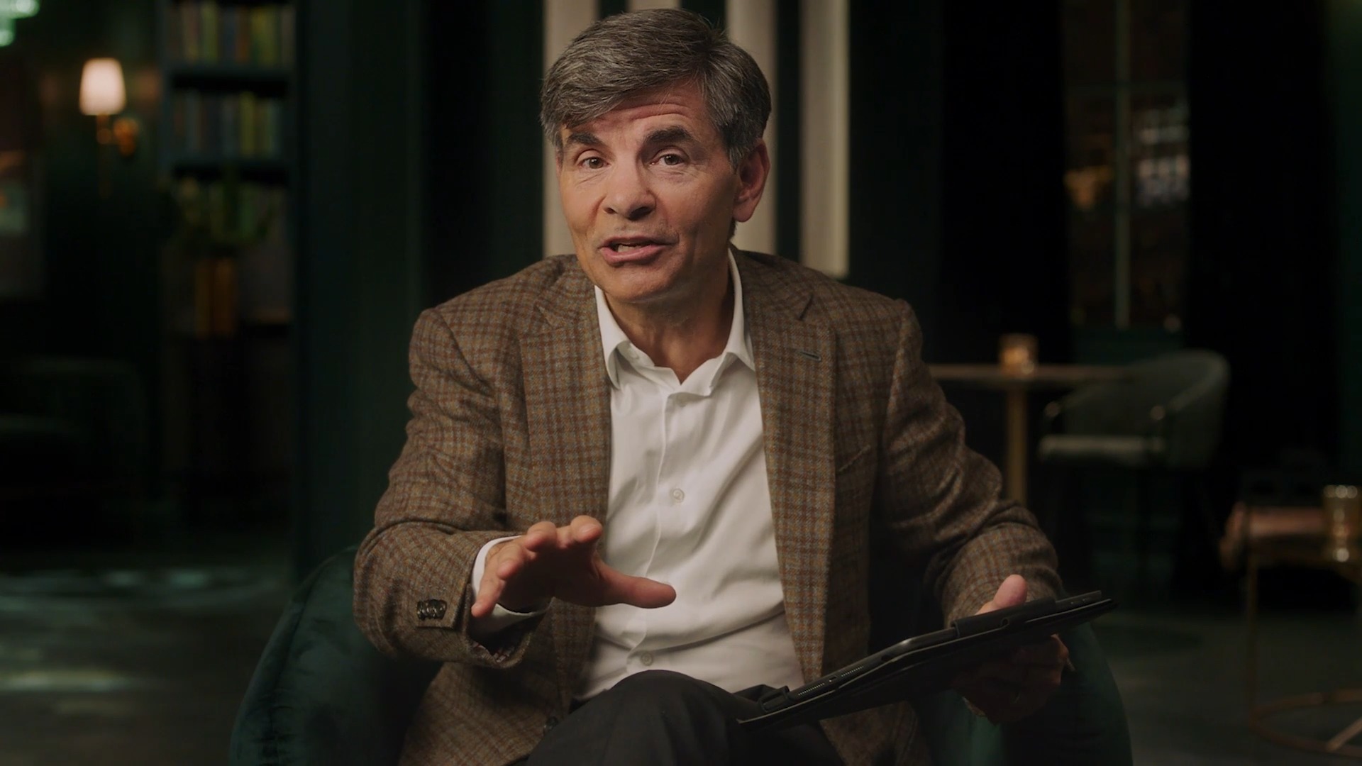 Mastering Body Language | George Stephanopoulos Teaches Purposeful ...