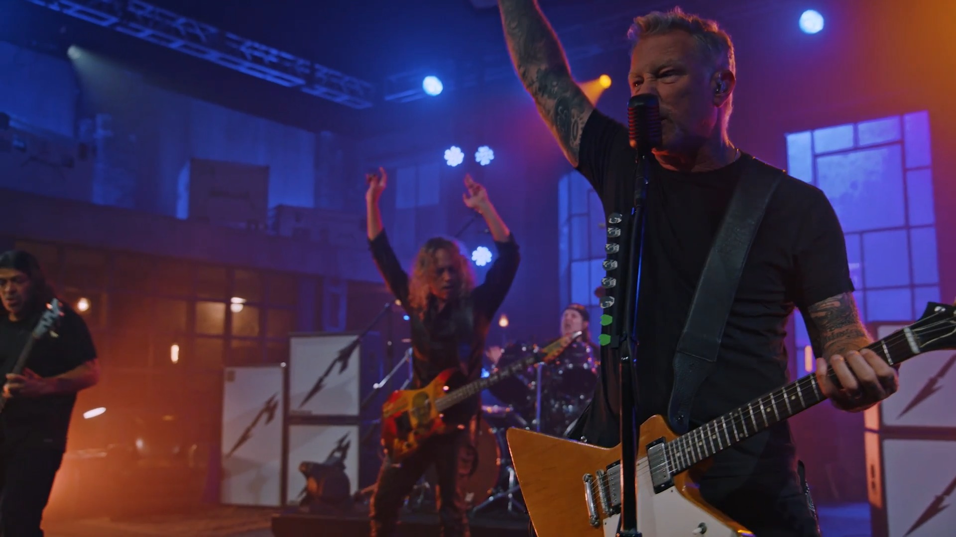 A Live Performance With Metallica | Metallica Teaches Being a Band ...